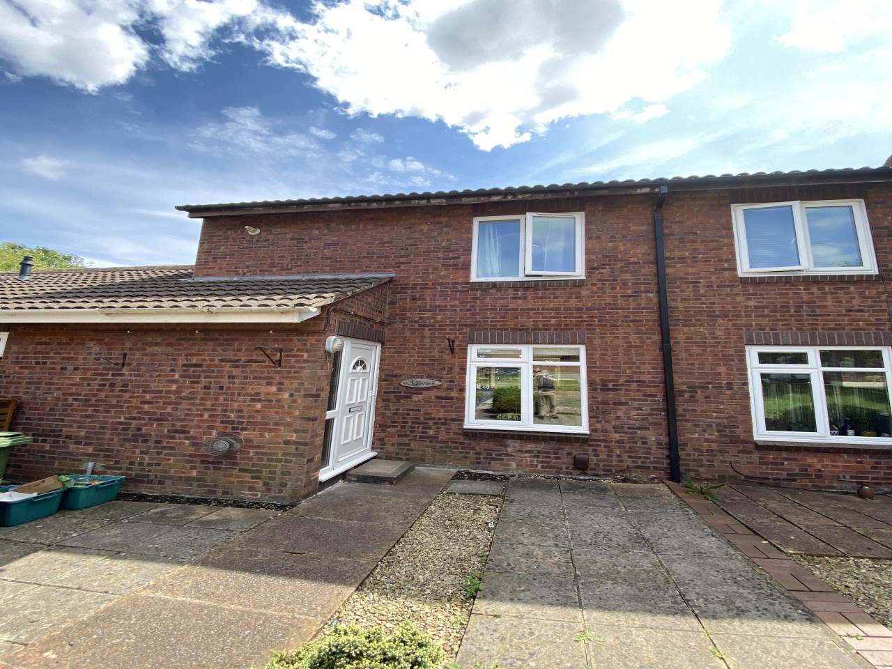 Rowan Court, Frome, Somerset - Lettings-R-Us Letting Agency Frome ...