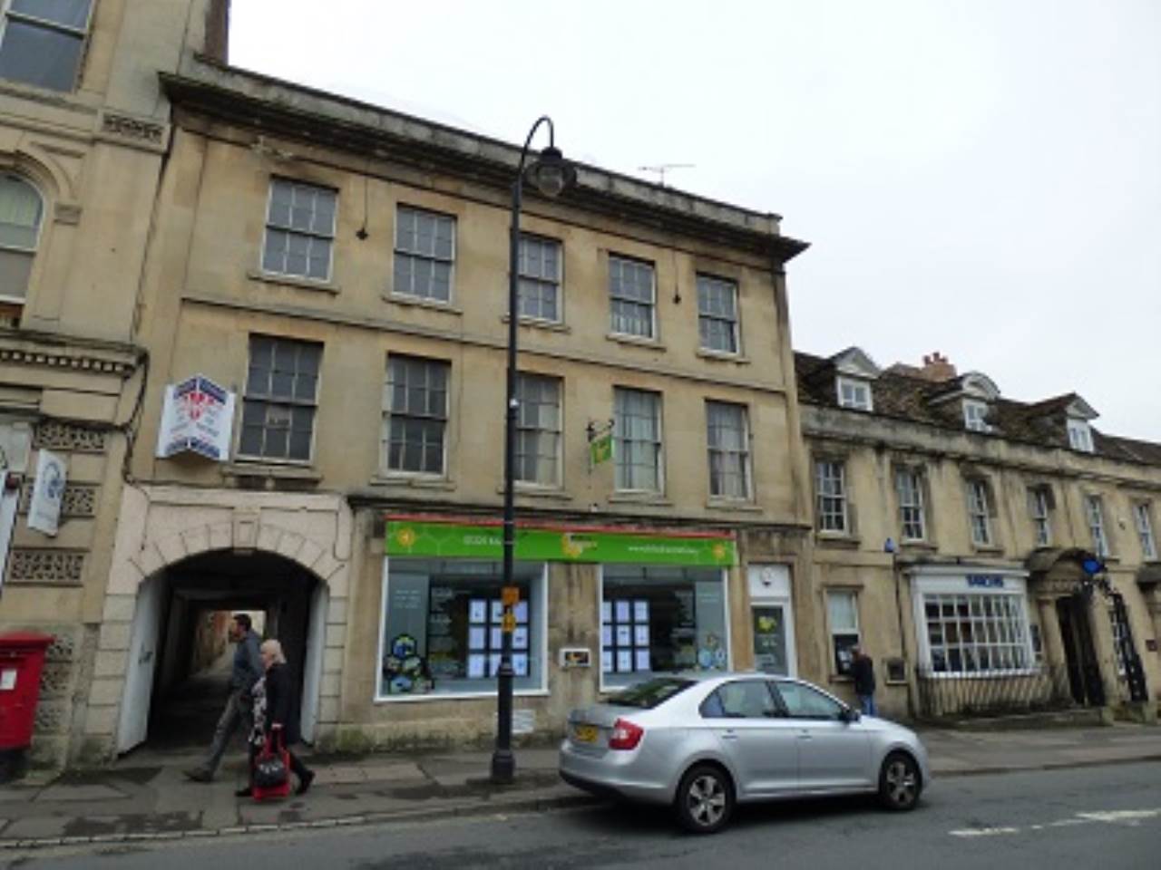 Norwood Court, Trowbridge, Wiltshire - Lettings-R-Us Letting Agency ...