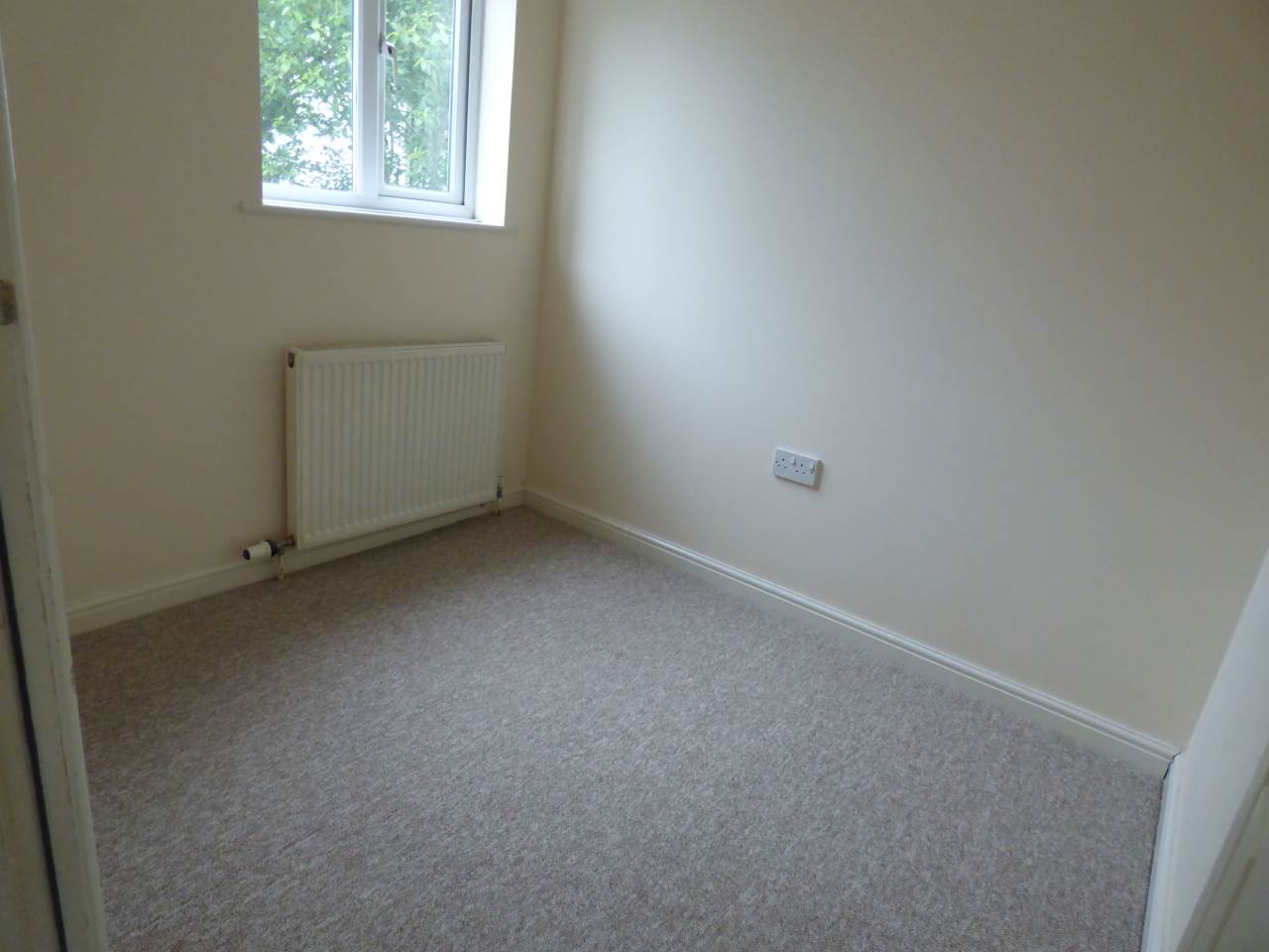 Lakeside Court, Heather Shaw, Trowbridge - Lettings-R-Us Letting Agency ...